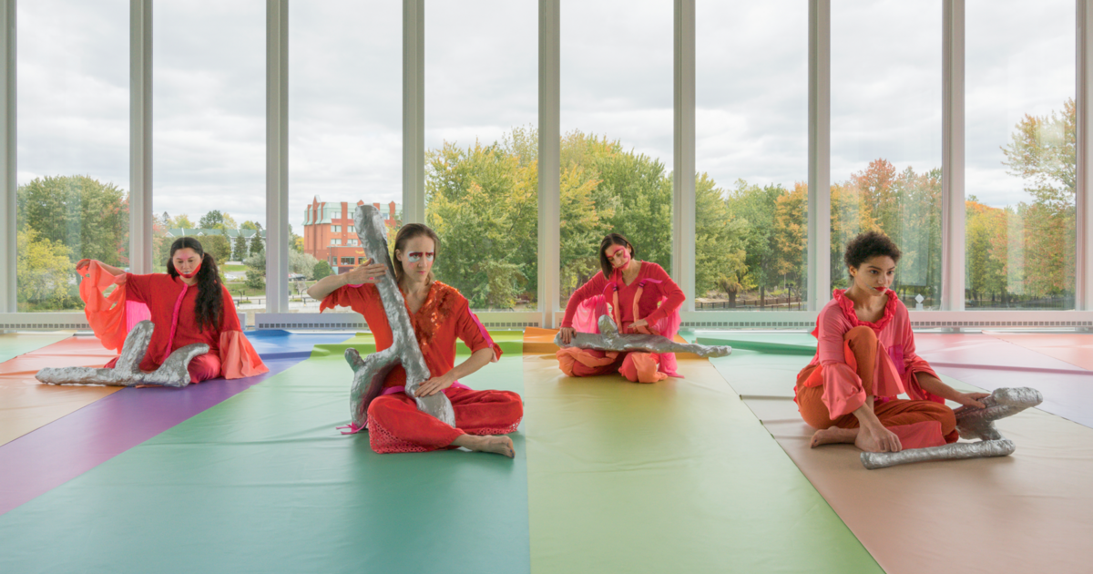 The Garden of a Former House Turned Museum | Vithèque